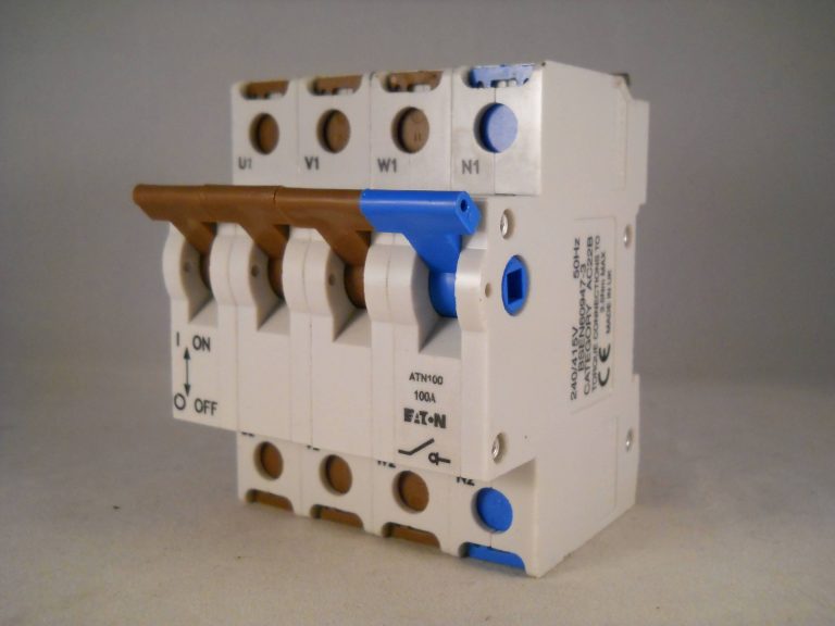 MEM Eaton 100 Amp Main Switch 100A Four Pole 3 Phase +N Memshield 2 ...
