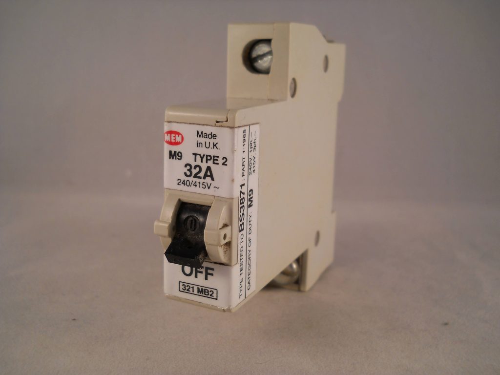 MEM MCB Type 2 32 Amp M9 Single Pole 32A Memshield Circuit Breaker ...
