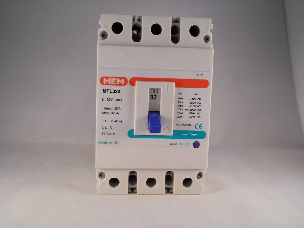 MEM MCCB 32 Amp Triple Pole 32A 3 Phase Breaker Bill TLF323 Memshield 2 ...