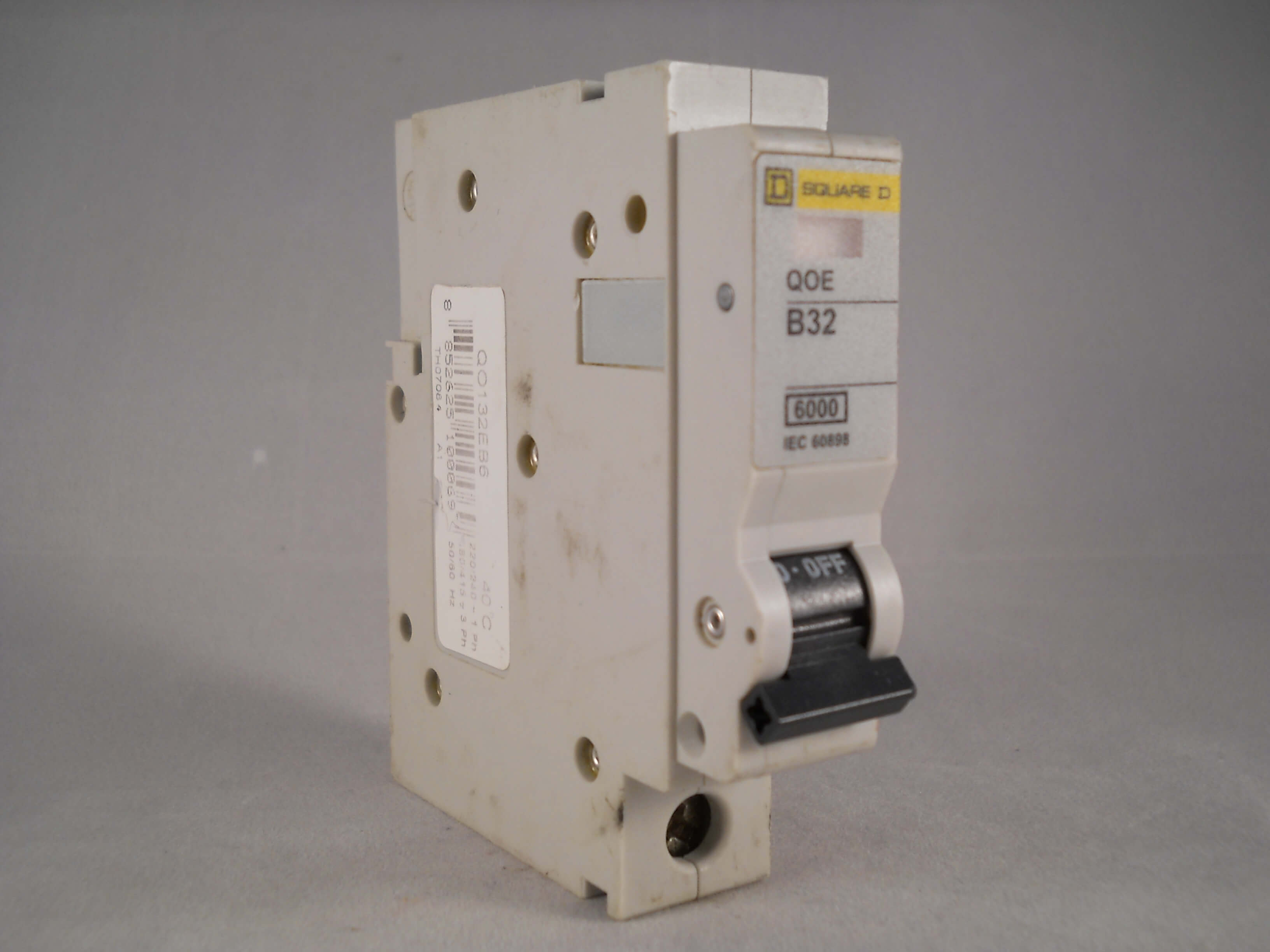 Square D QOE MCB 32 Amp Single Pole Qwikline Type B 32A QO132EB6 Flag ...
