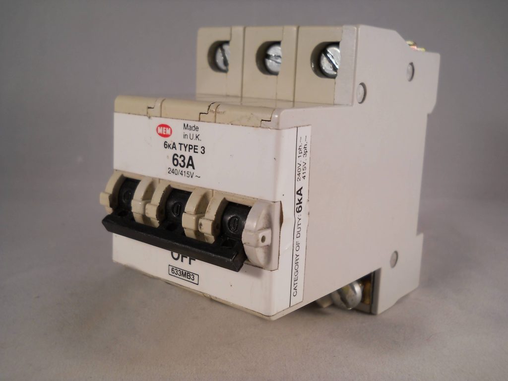 MEM MCB 63 Amp Type 3 Triple Pole 3 Phase 63A Memshield 3T633 633MC ...