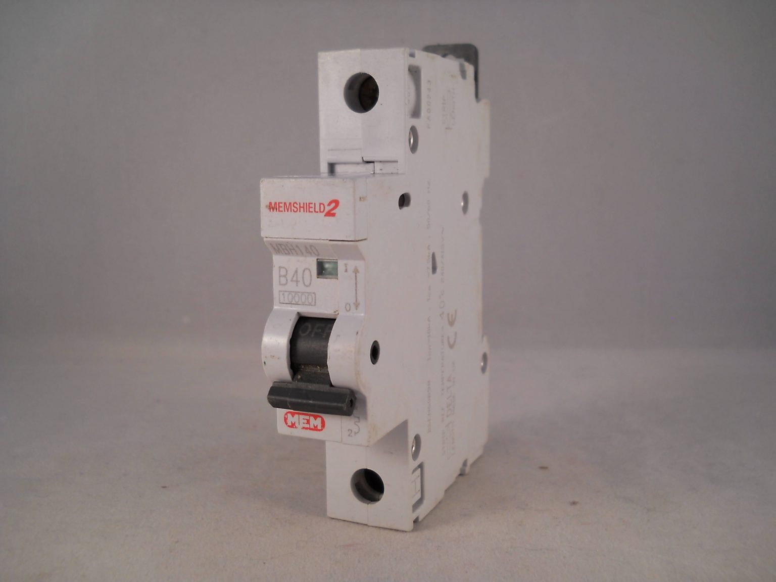 MEM Memshield 2 MCB 40 Amp Type B 40A Single Pole Circuit Breaker ...