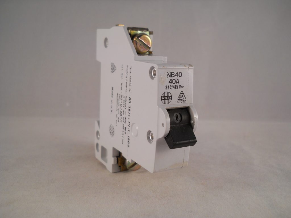 Wylex NB MCB 40 Amp M6 Type 1 Single Pole 40A Circuit Breaker Stotz ...