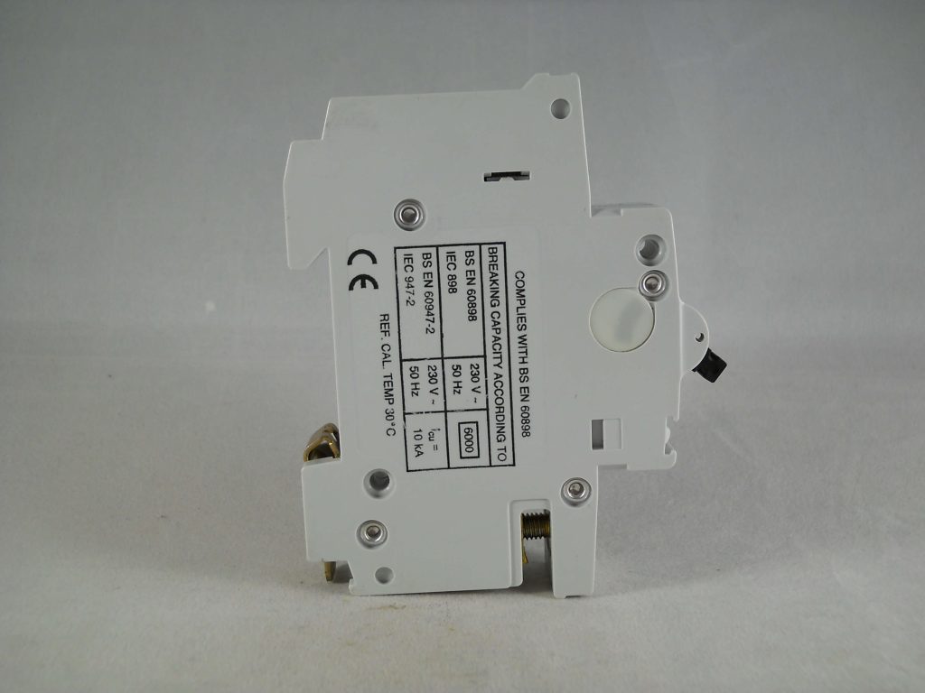 Wylex MCB 32 Amp Single Pole Breaker Type B 32A Black Dolly NSB32-B ...