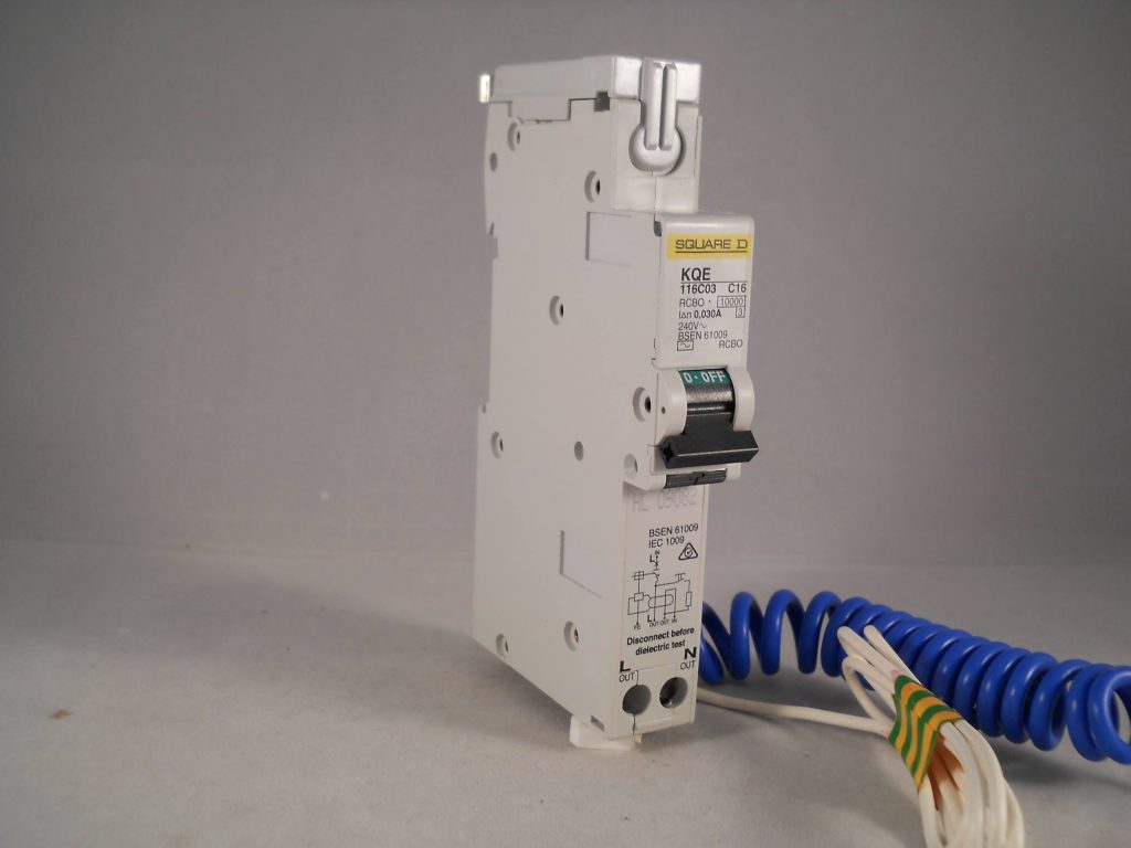 Square D RCBO 16 Amp 30mA Type C 16A KQ SQOR Loadcentre Schneider ...
