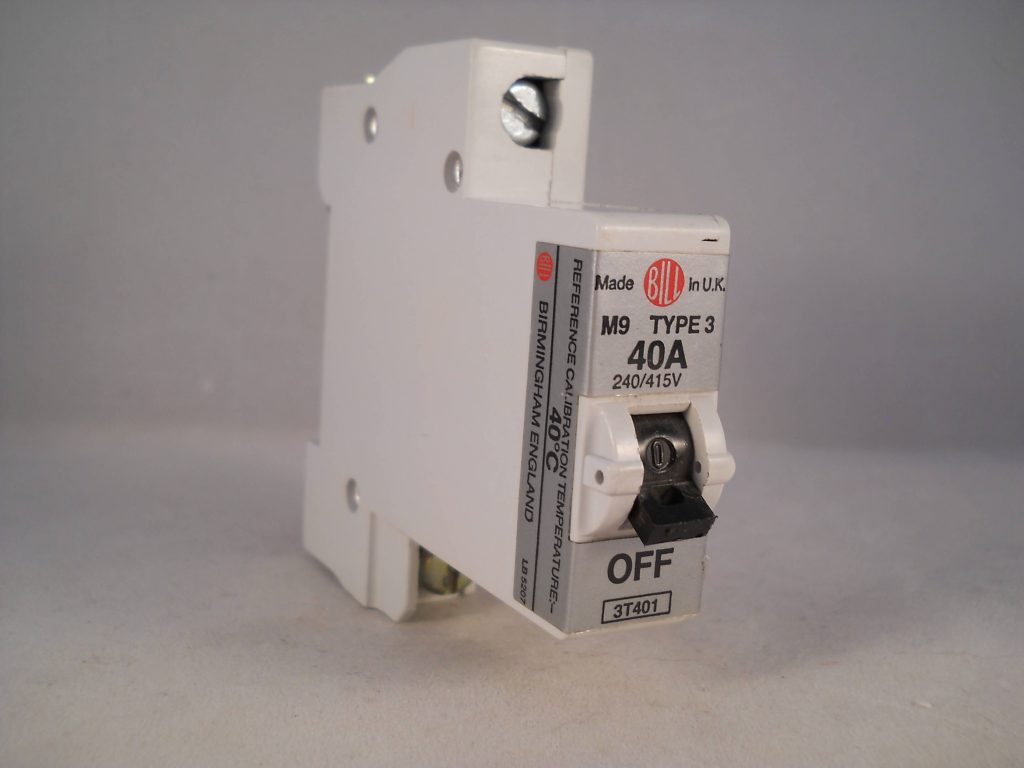 Bill MCB Type 3 40 Amp M9 Single Pole 40A Memshield Breaker 401MB3 ...
