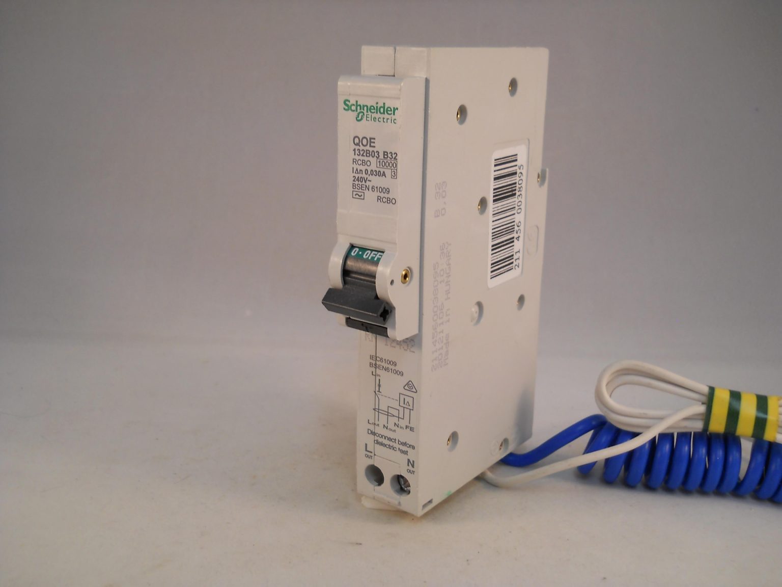 Schneider QOE RCBO 32 Amp 30mA Type B 32A Qwikline Square D QOE132B03 ...