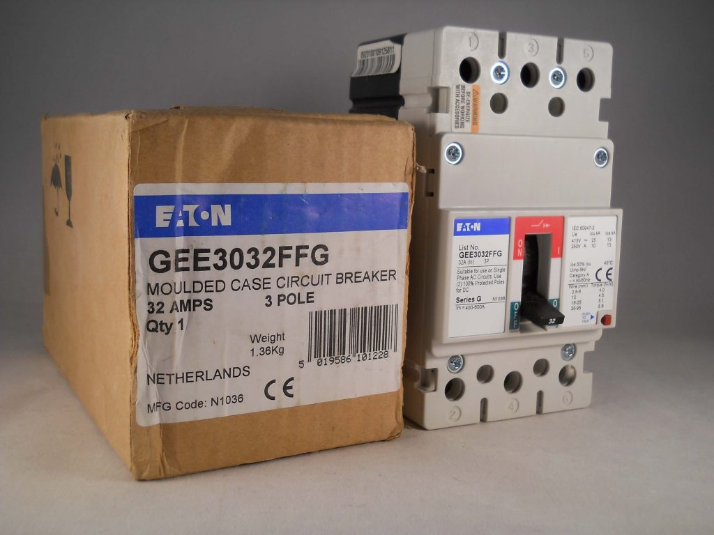 Eaton MCCB 32 Amp Triple Pole 32A 3 Phase Series G GEB3032FFG ...