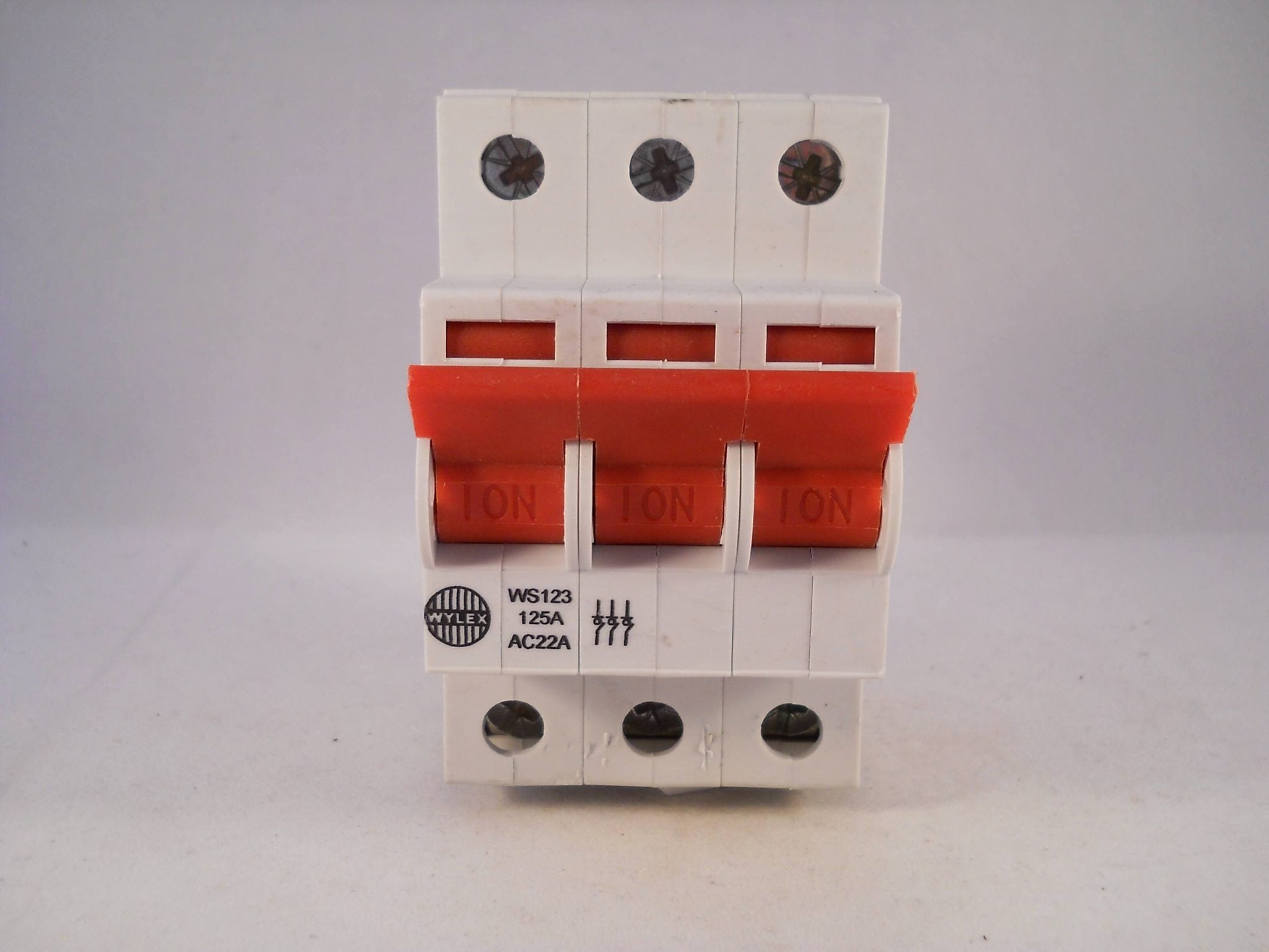 Wylex Main Switch Disconnector 125 Amp Triple Pole 3 Phase 125A ...