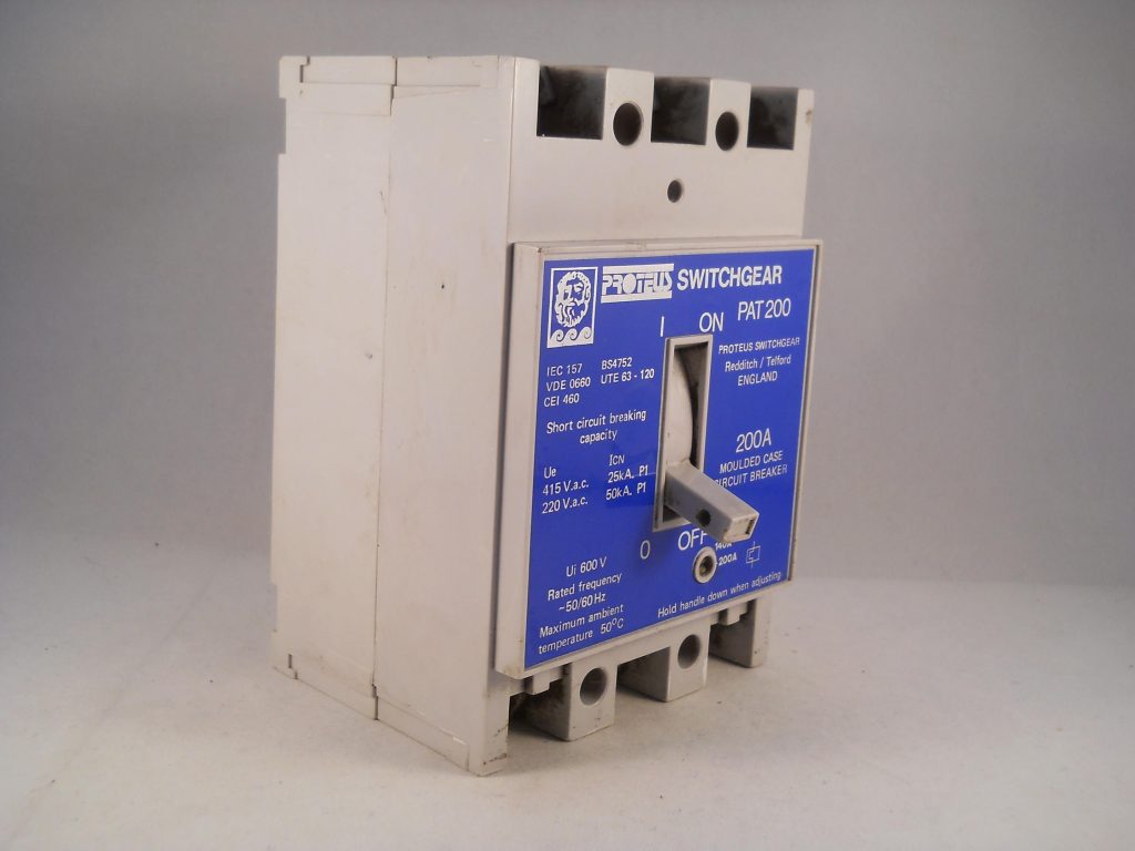 Proteus MCCB 200 Amp Triple Pole 3 Phase 200A Circuit Breaker PAT200 ...