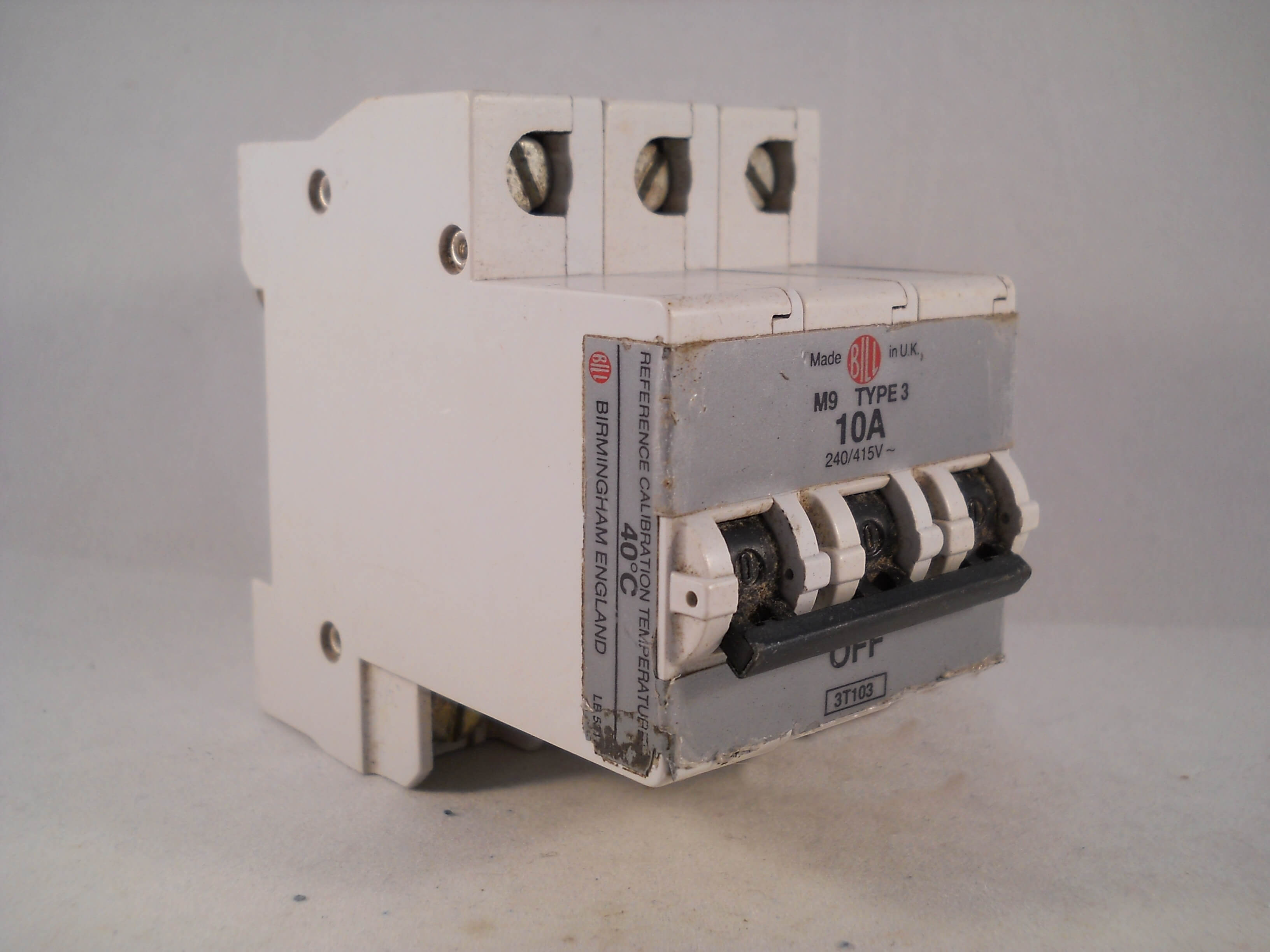 Bill MCB 10 Amp Type 3 M9 Triple Pole 3 Phase 10A Talisman MEM 103MB3 ...