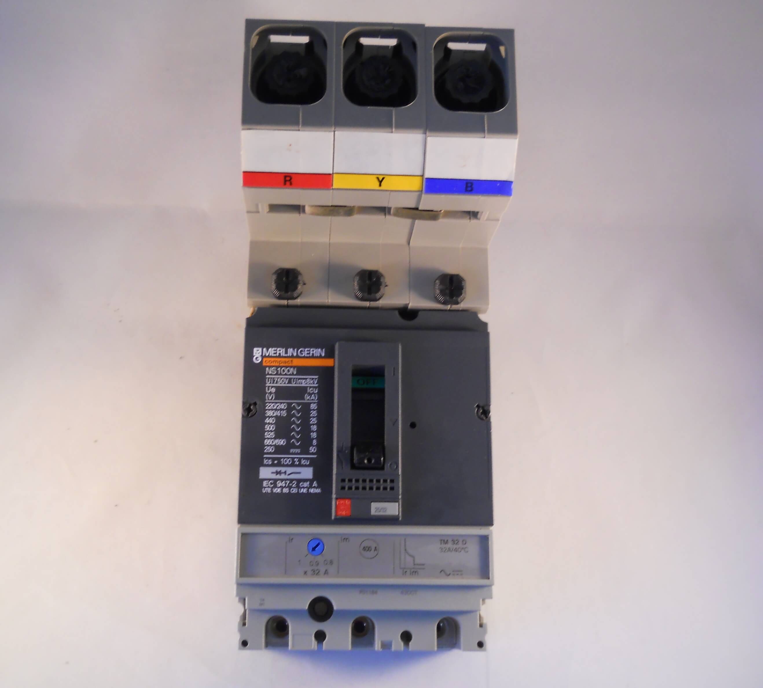 Merlin Gerin MCCB 32 Amp Triple Pole Compact 32A NS100N TM32D MGP0323 ...