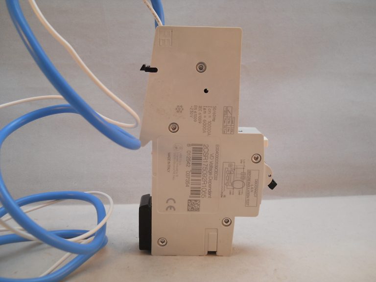ABB RCBO 6 Amp 30mA B6 Type B 6A System Pro M DS271 2CSR175092R1065 NEW ...
