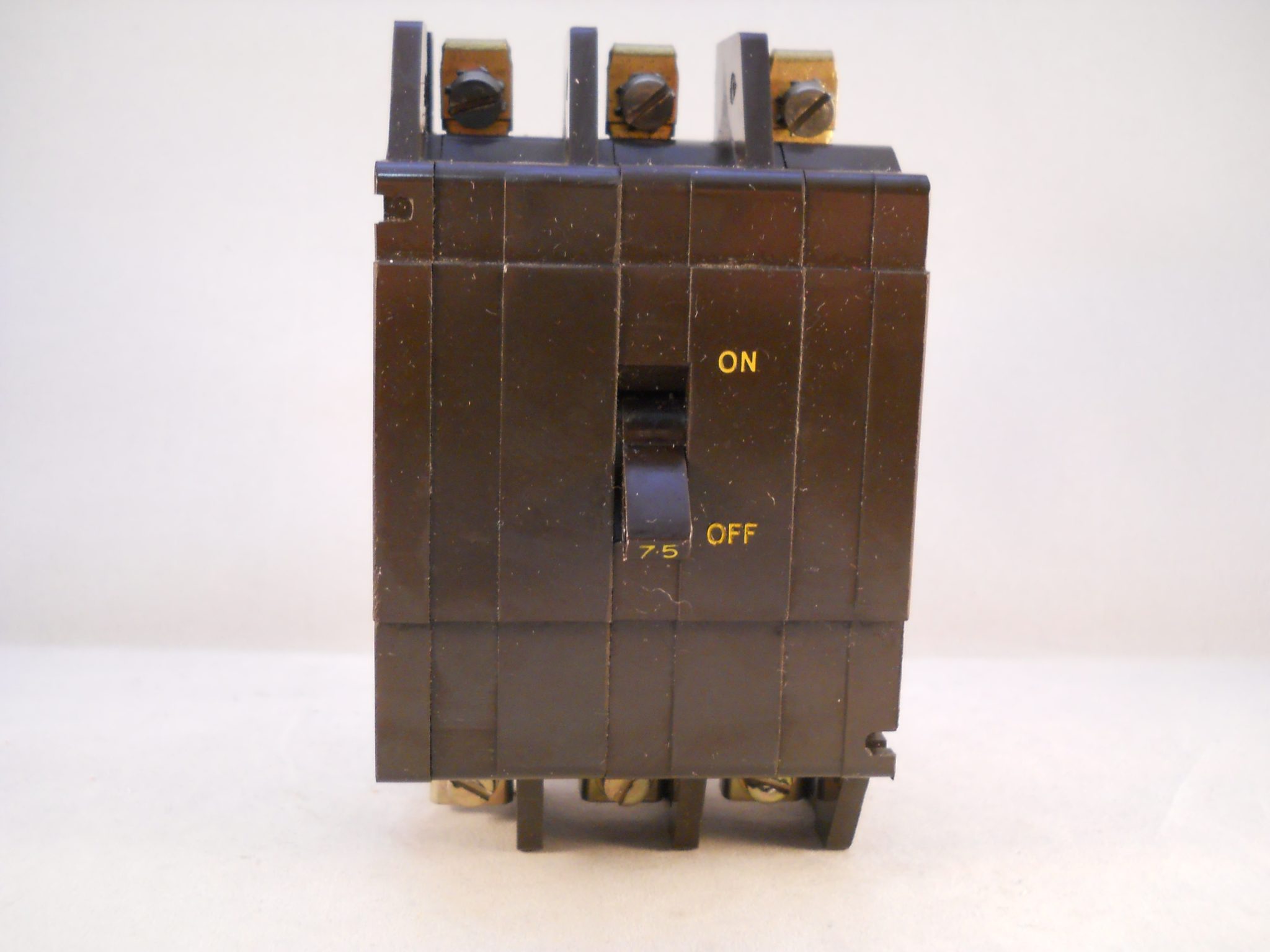 Crabtree C50 MCB 7.5 Amp Type 2 7.5A Triple Pole 3 Phase Breaker C-50 ...