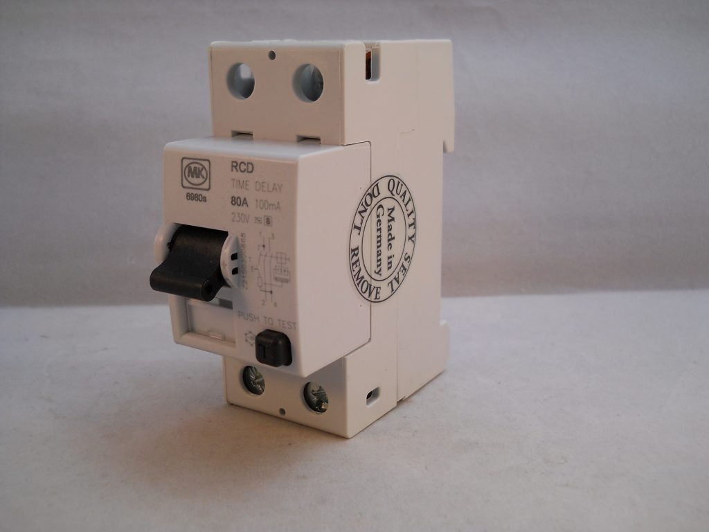 MK RCD 80 Amp 100mA Double Pole Time Delay 80A Sentry 6980S NEW ...