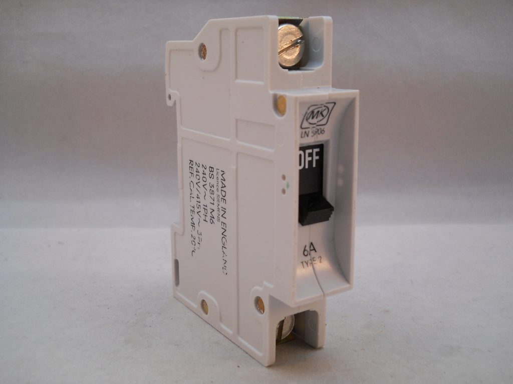 MK MCB 6 Amp Single Pole Circuit Breaker Type 2 6A Sentry LN5906 ...