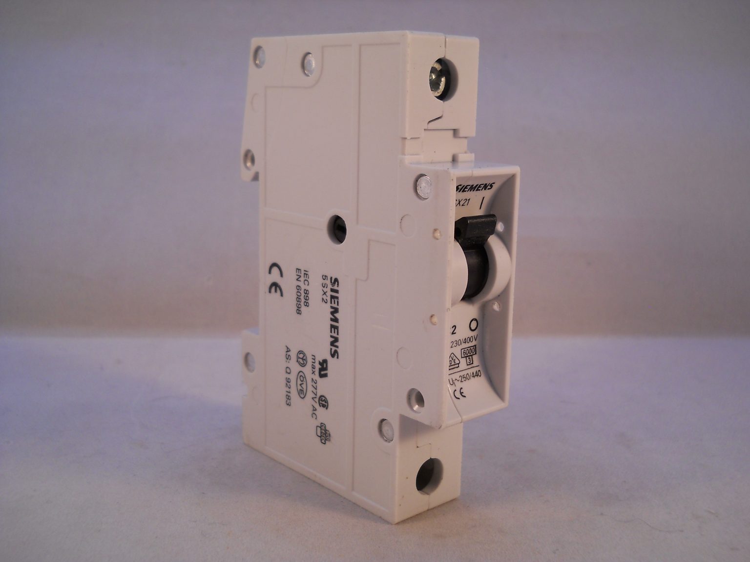 Siemens MCB 16 Amp Type C Single Pole 16A C16 Circuit Breaker 5SY41 ...