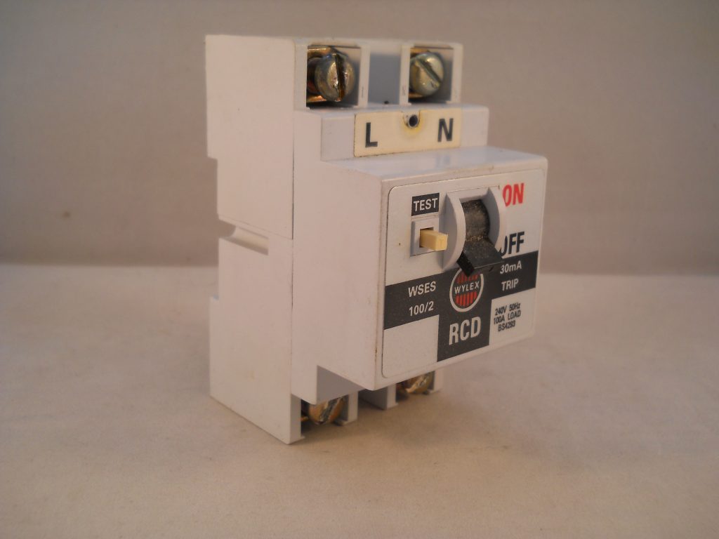Wylex RCD 80 Amp 30mA Double Pole 80A RCCB Trip WRS80/2 - Willrose ...