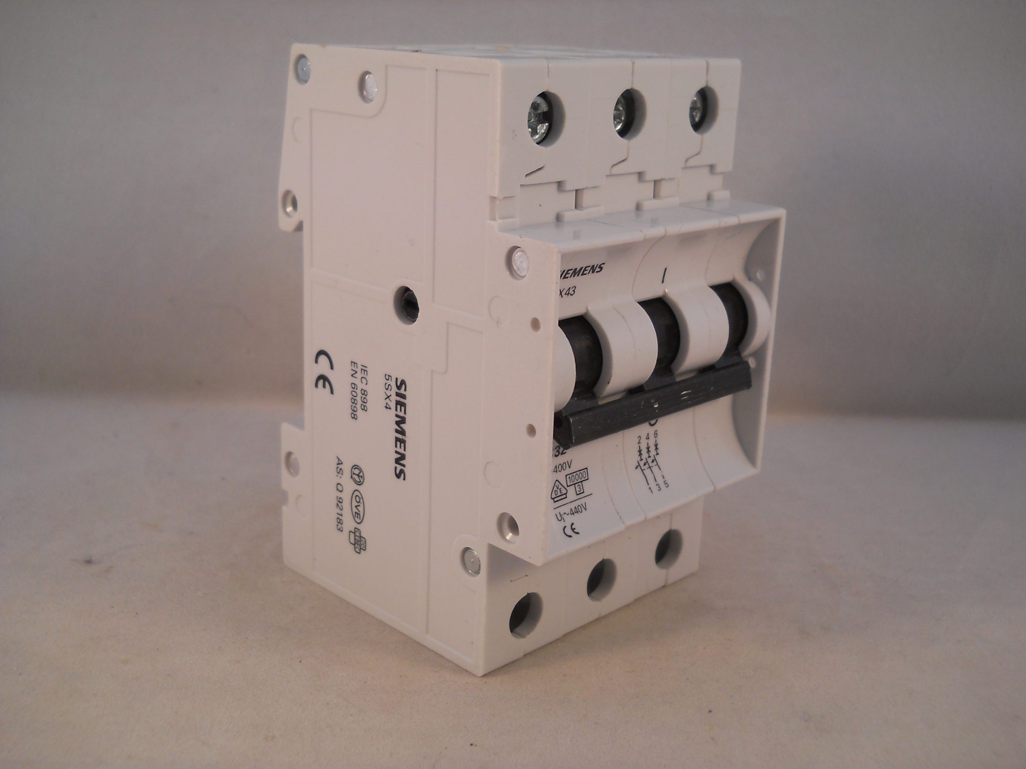 Siemens MCB 32 Amp 5SX43 Type C Triple Pole 32A 3 Phase Circuit Breaker ...