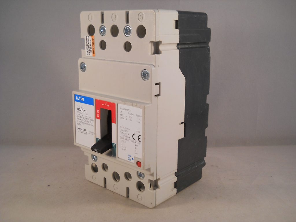 Eaton MCCB 32 Amp Triple Pole 32A 3 Phase Series G GEE3032FFG GGH323 ...