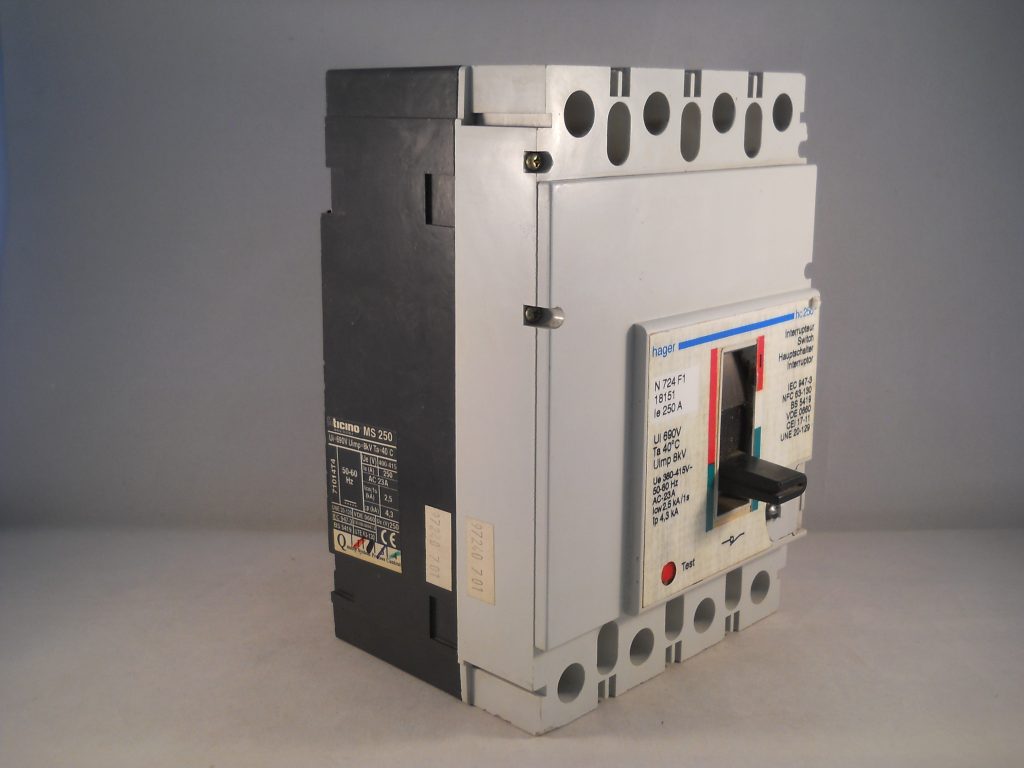 Hager 250 Amp Four Pole 250A TP&N Switch Disconnector MCS Isolator ...