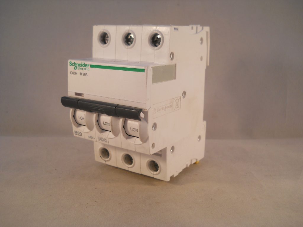 Schneider MCB 20 Amp Acti9 iC60H Type B 20A Triple Pole 3 Phase ...